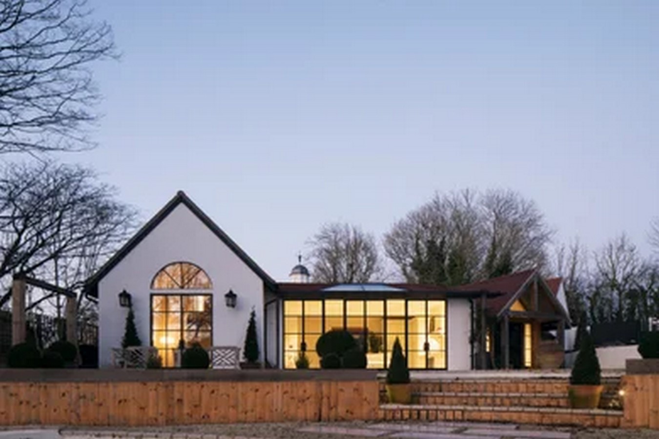 LIFE SIZE Architecture: Redefining Spaces - Nomad Architecture