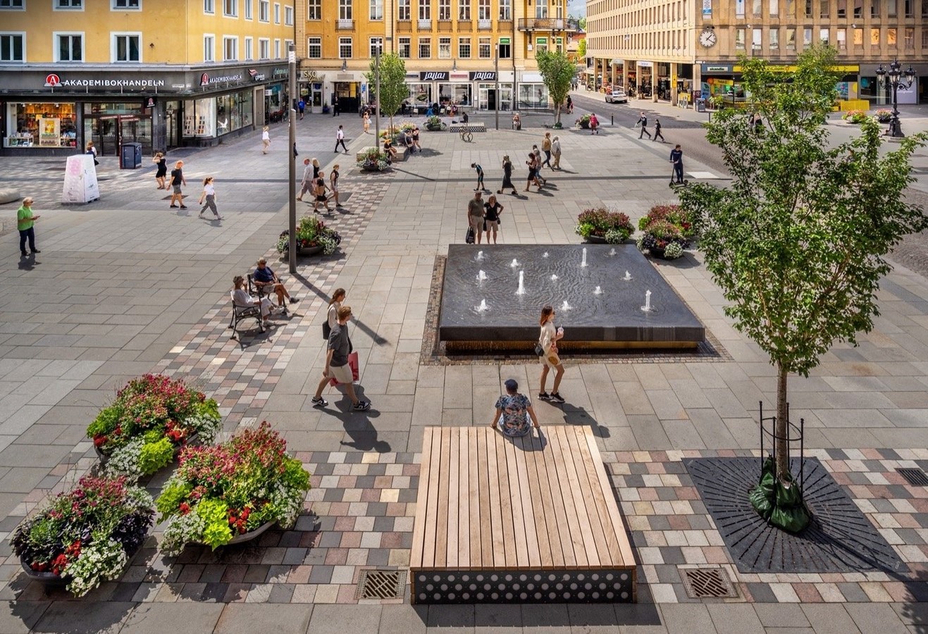 Revitalization of Stora Torget by Karavan Landskapsarkitekter - Nomad ...